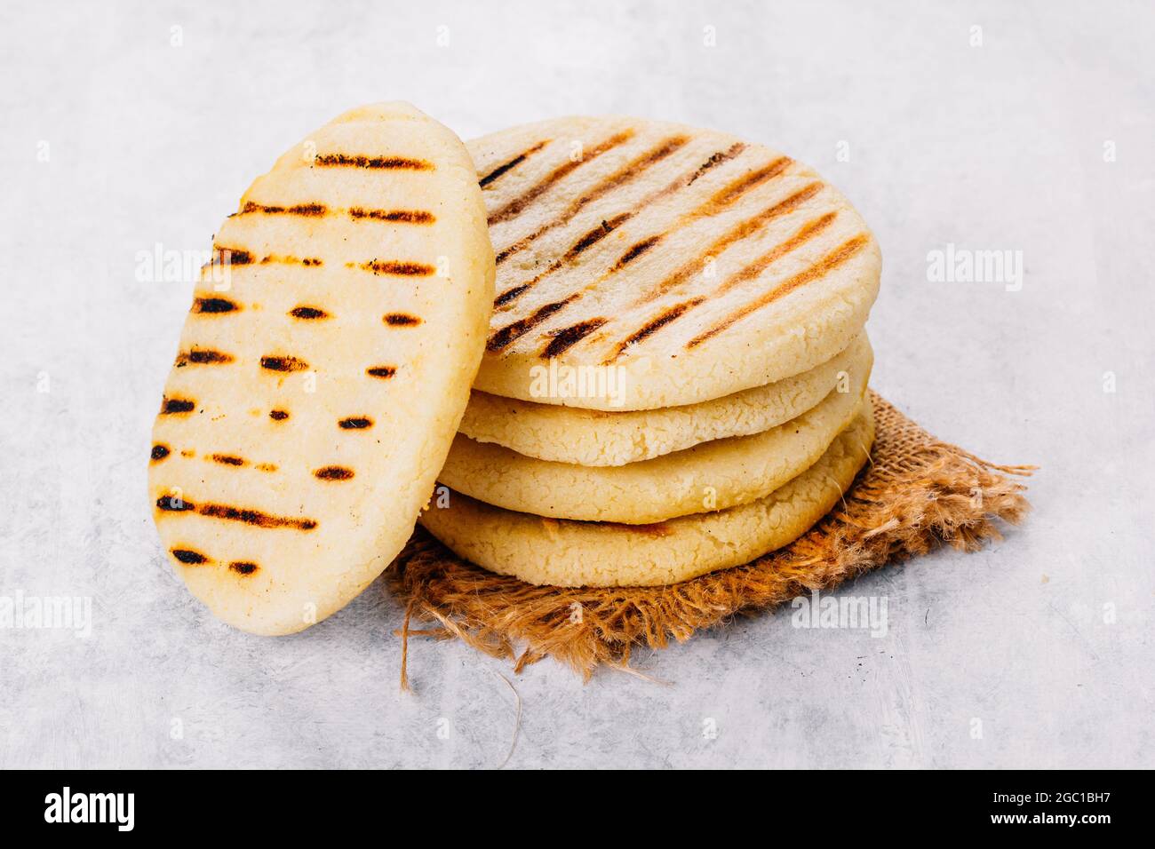 promocion de 5 arepas rellenas con el sabor del maiz :: Arepa la exquisita